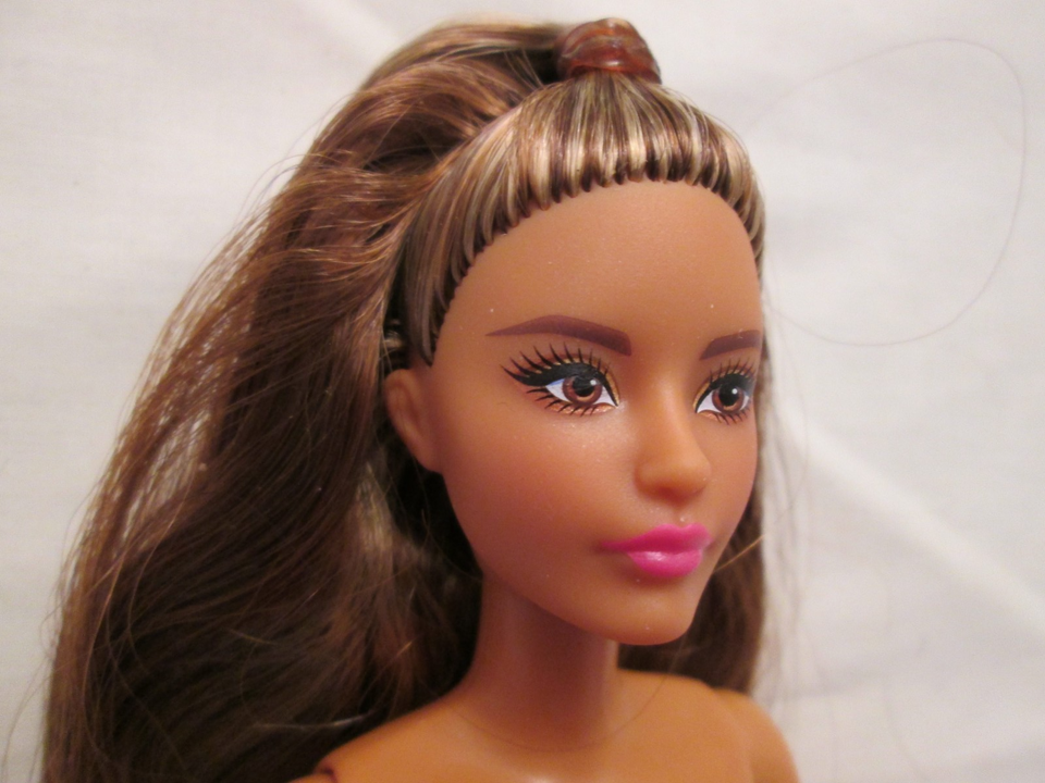 Nude Barbie Signature Looks #15 Doll Petite Made to Move Body ...