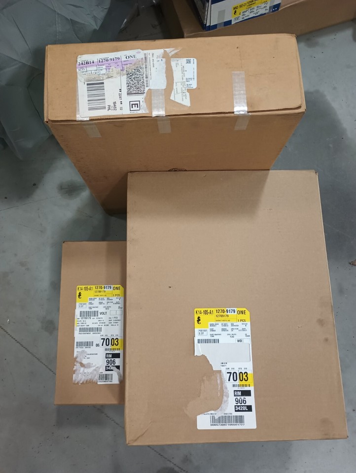 Brand New Genuine OEM GM Cylinder Head Gasket Kit part number 12709179 ...