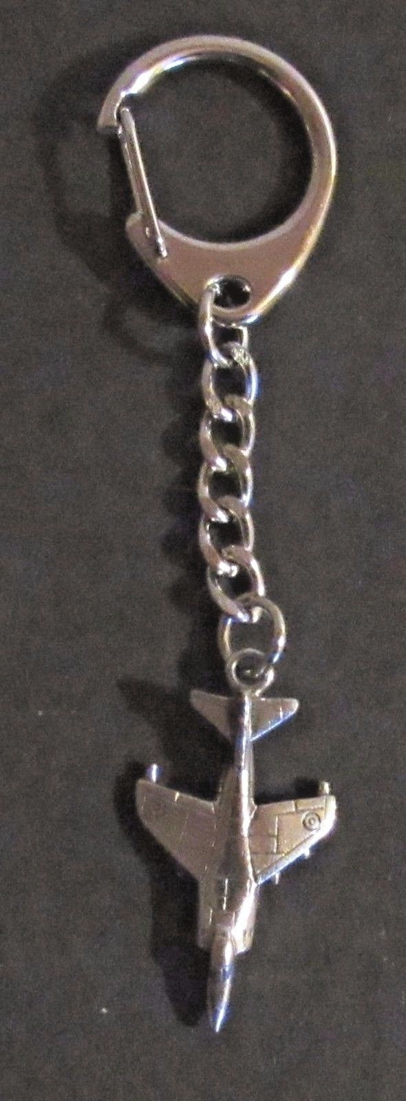 F) KEYRING PEWTER HARRIER JUMP JET STRIKE DEFENCE FIGHTER ROYAL AIR ...