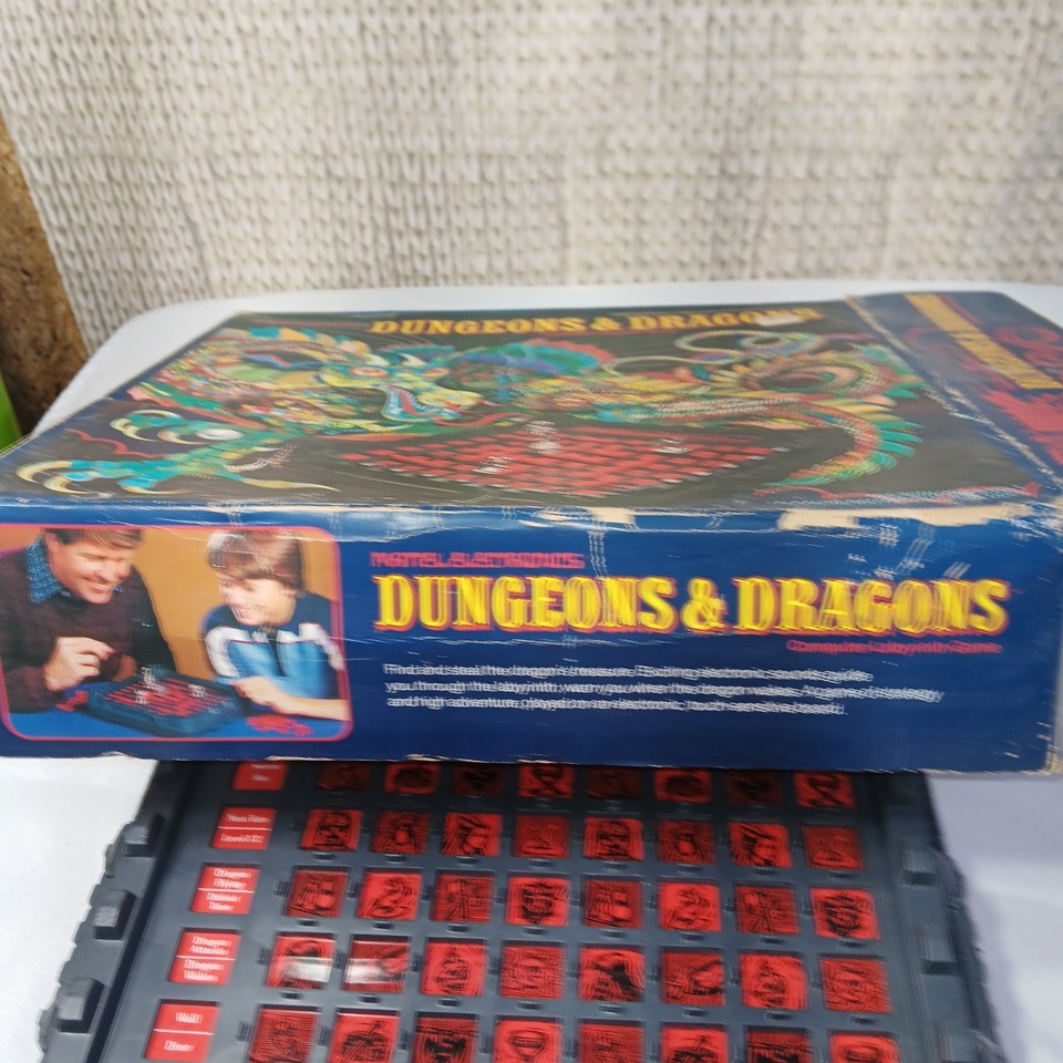 Mattel Electronics Dungeons & Dragons Computer Labyrinth Game Near Complete Set | eBay