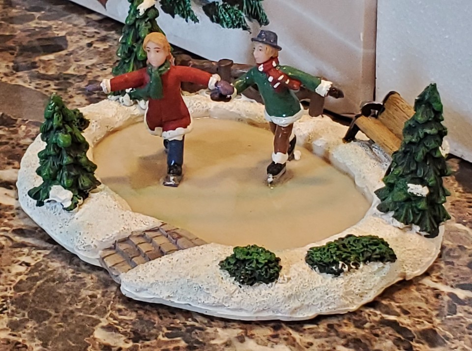 St. Nicholas Square SKATING POND Christmas Village Accessory 2015 ...