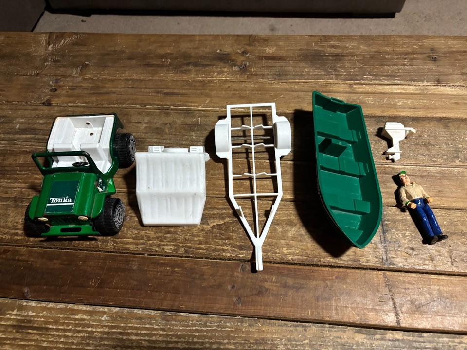 Mini Tonka / Play People: Bass Beater Jeep, Trailer, & Fishing Boat w ...