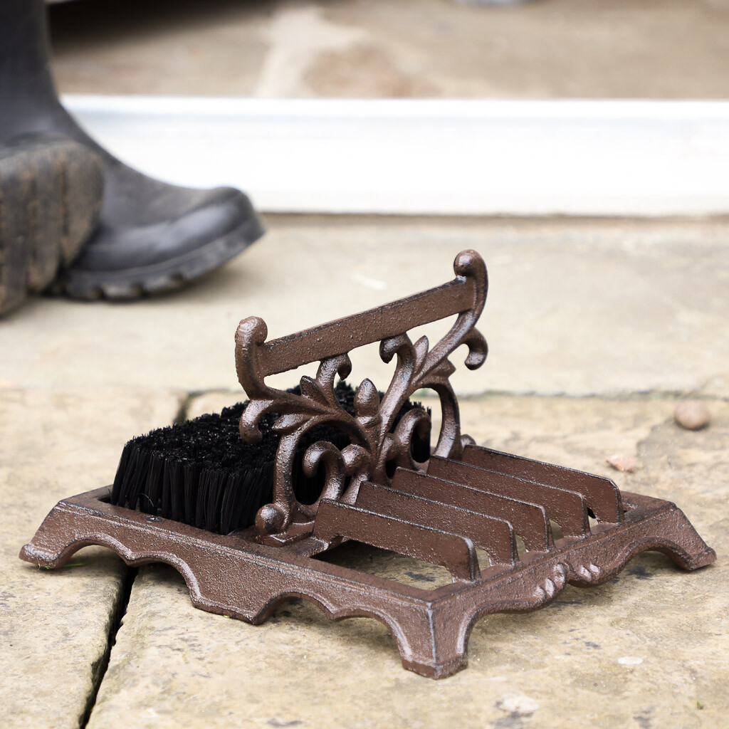 Cast Iron Boot Brush Welly Jack Doorstep Garden Shoe Mud Scraper Door ...