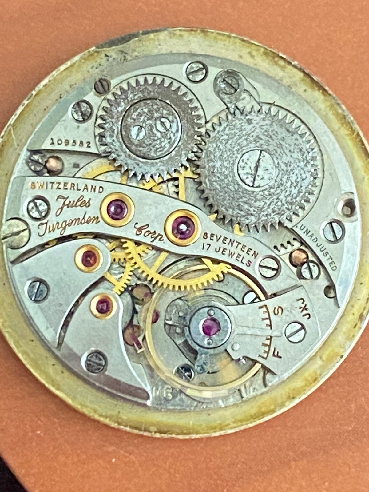 VINTAGE MEN'S JULES JURGENSEN WRIST WATCH MOVEMENT, 23.6MM , KEEPING ...
