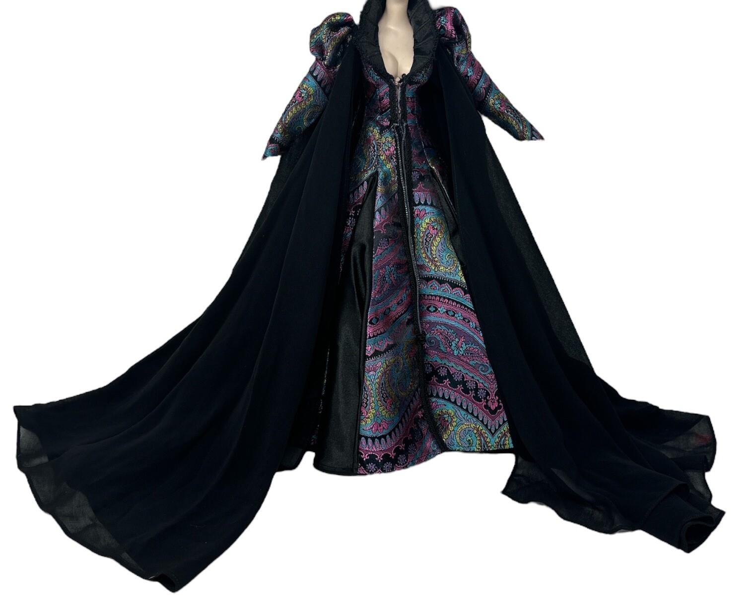 18” Tonner Evangeline Ghastly Outfit Widow’s Walk Gown Embroidered ...