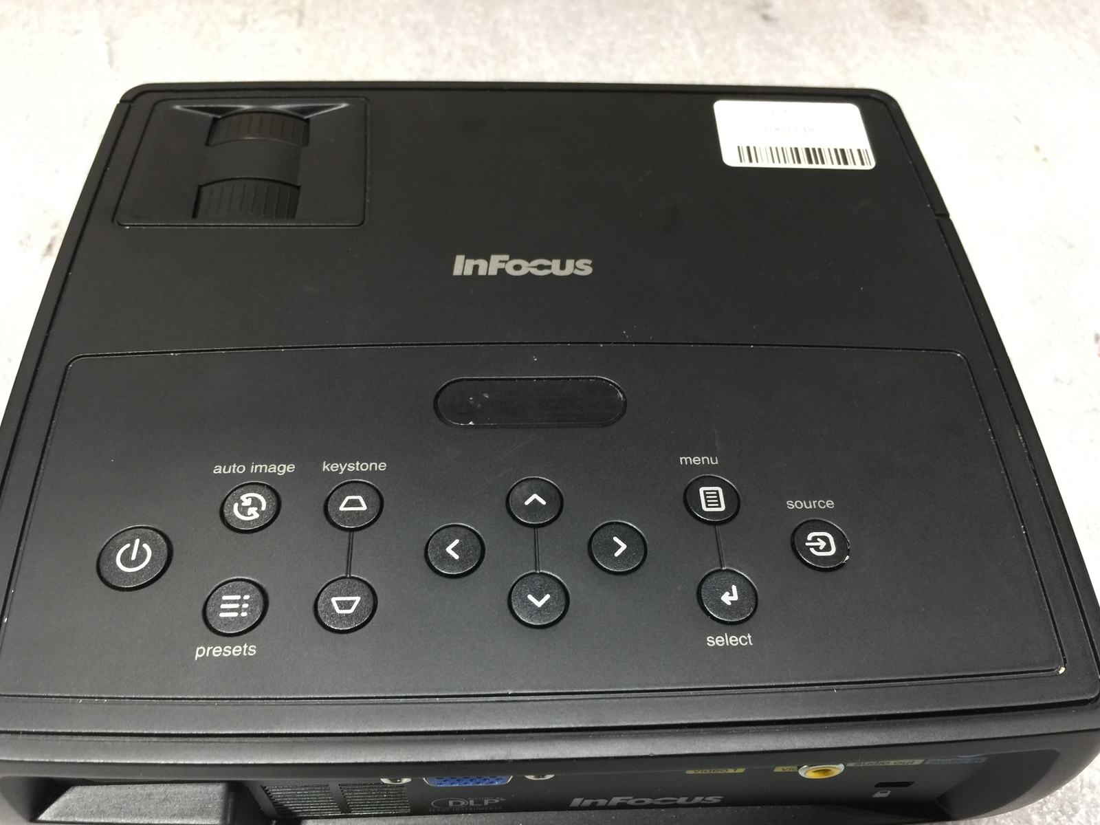 Infocus IN1112 DLP Portable Projector PC 3D Ready With Casing & Remote ...