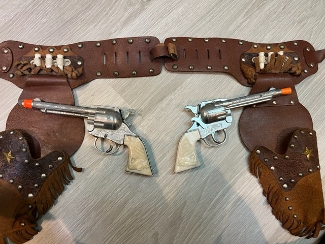 Vintage Star Roy Rogers cap gun holster rig toy pistols very nice | eBay
