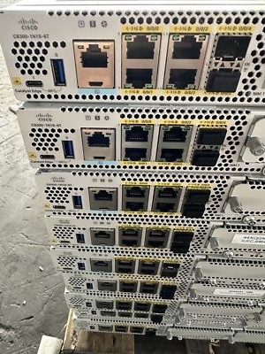 Cisco C8300-1N1S-6T Router for Catalyst 8300 Series Edge Platforms ...