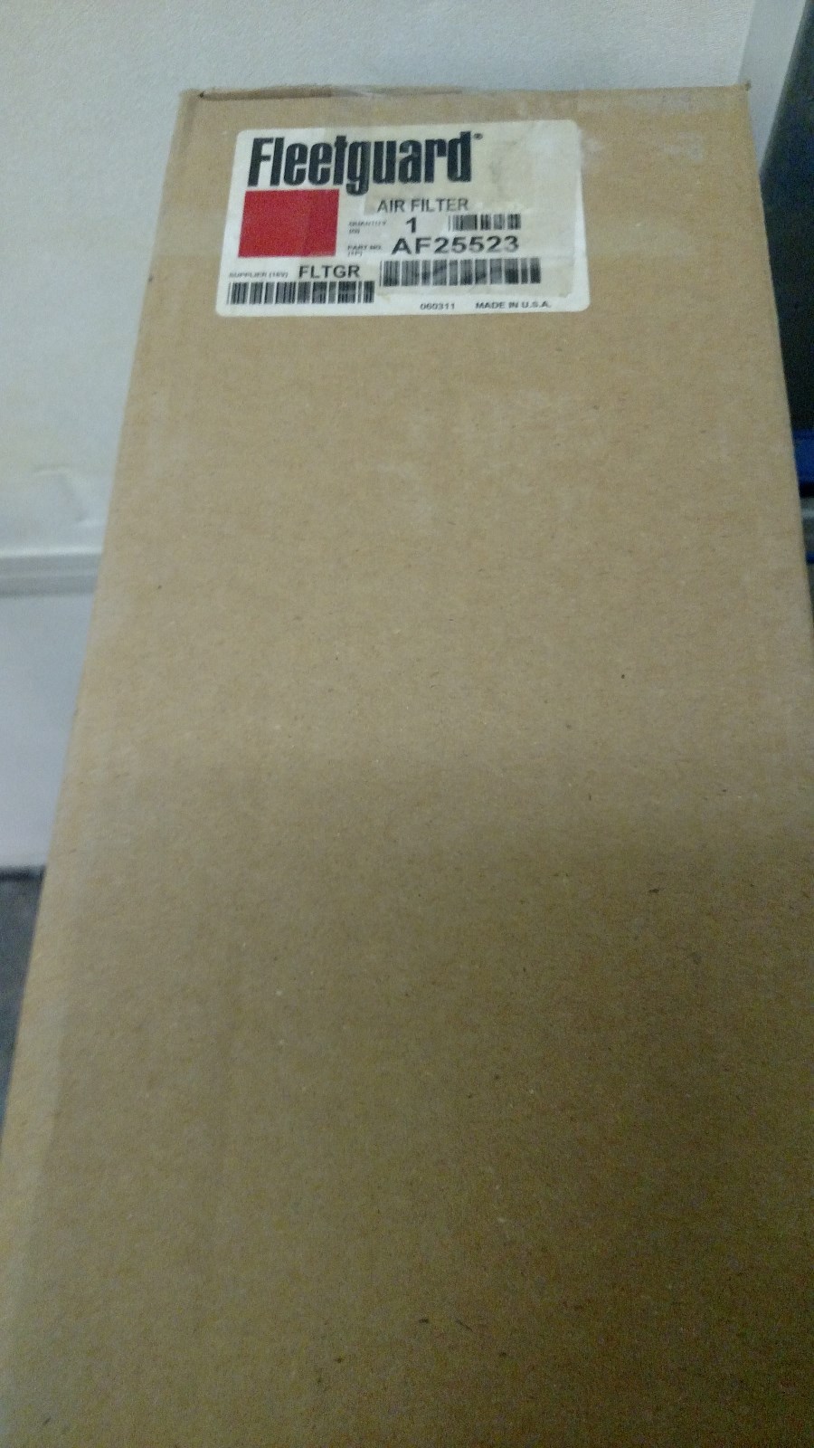 FLEETGUARD AF25523 - Air filter cross reference