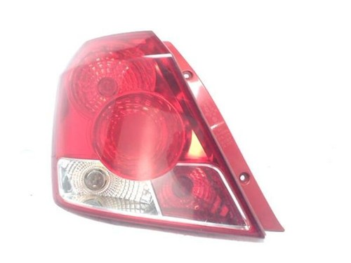 96540268 enjoliveur inf feu arriere gauche pour DAEWOO KALOS 1.4 SE ...