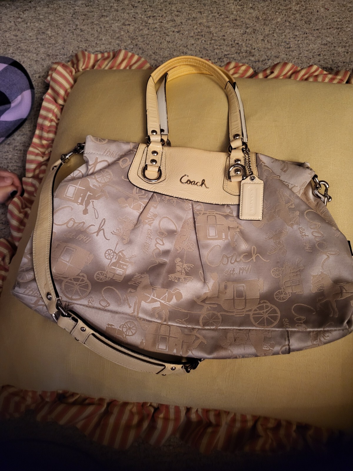 Coach Ashley Horse And Carriage Carryall Shoulder Tot… - Gem