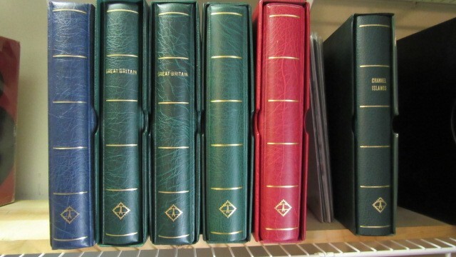 Great Britain collection in 5 Lighthouse hingeless albums + year packs ...