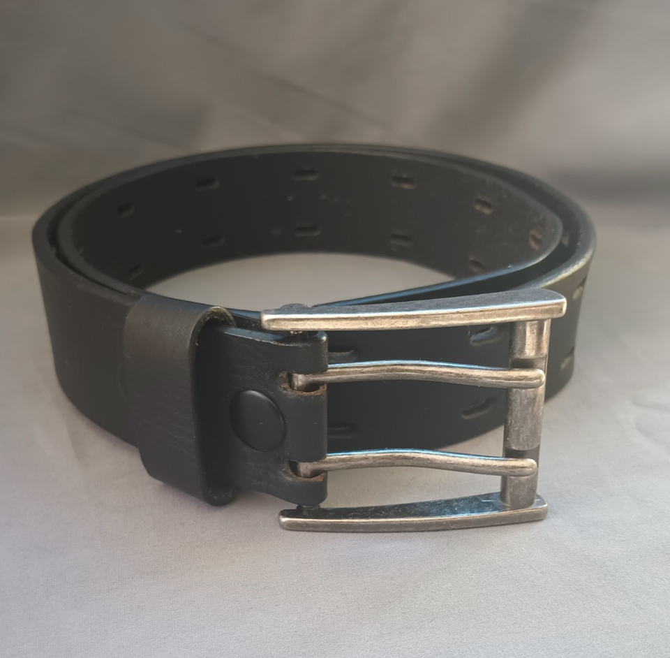 Wilson's Men's 1.5" Wide Double Prong Black Leather Belt Size S (30-32 ...