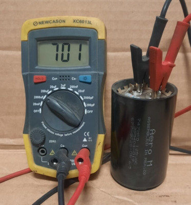 AERO M #395404-019 CAPACITOR (747 MFD, 125VAC)(2.07” x 3-3/8” LG ...