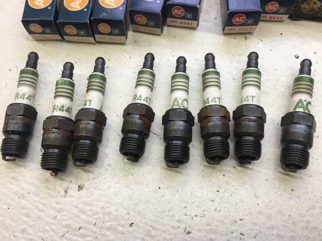NOS 71 72 73 74 AC R44t Spark Plugs Corvette Camaro Chevelle SS 454 396 ...