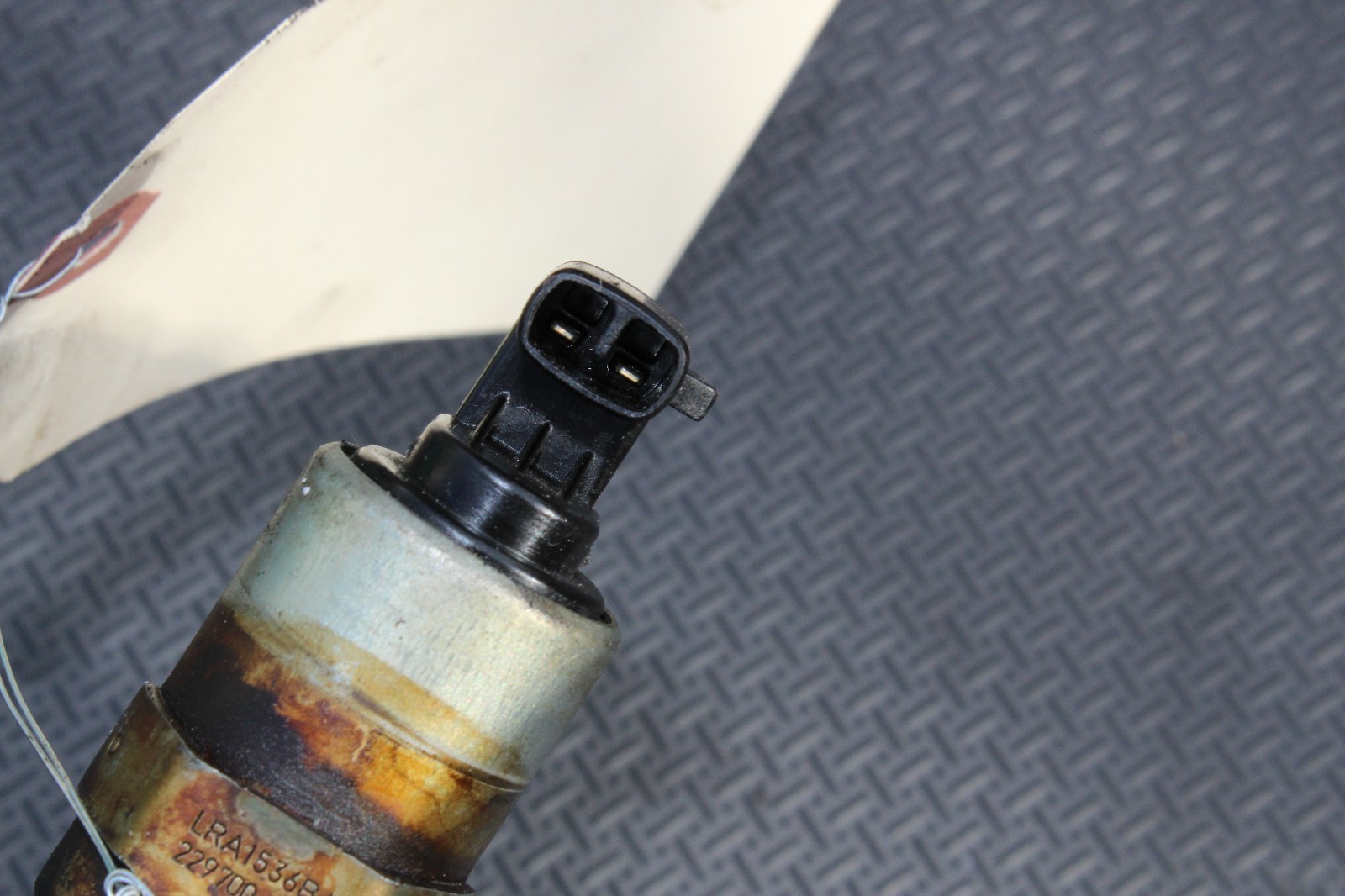 Jaguar Variable Valve Timing Solenoid Sensor Xj8 VDP XJR 98-03 Xk8 XKR ...