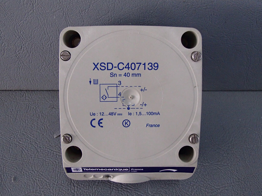 XSDC407139 - TELEMECANIQUE - XSD-C407139 / Flat Inductive Detector USED ...
