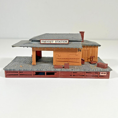 Revell HO Scale Freight Station T9020 Vtg Train Town Building - Dmgd ...