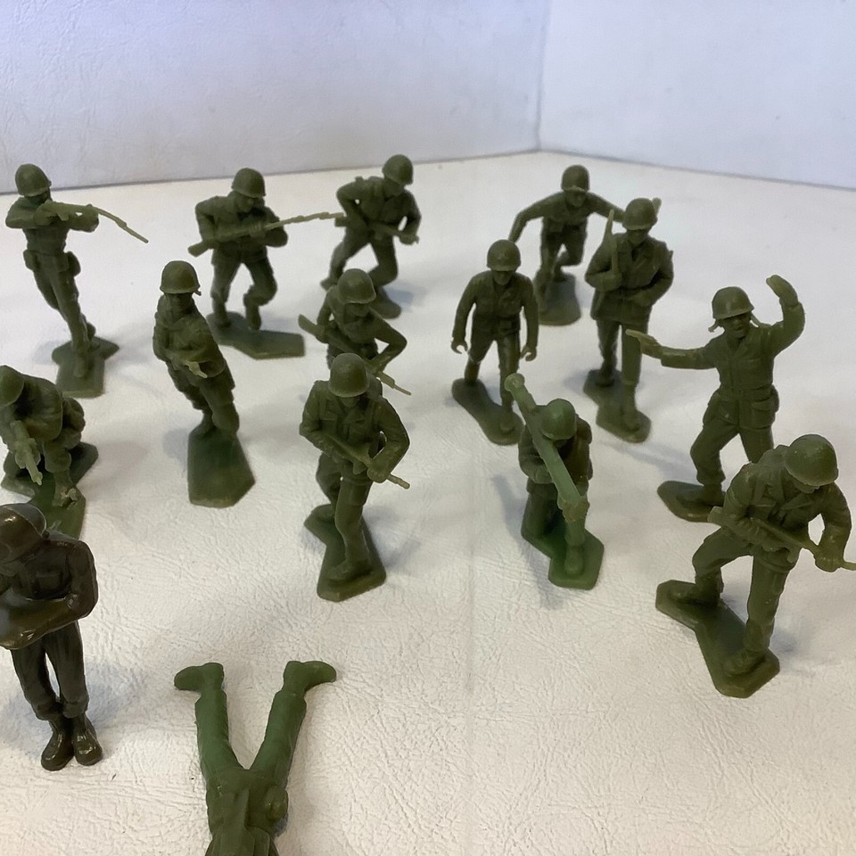 Lot of 32 Vintage 1960’s Louis Marx WW2 Plastic Army Men Figures 2 ...