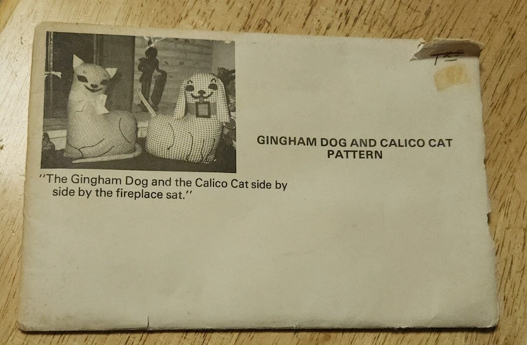 Gingham Dog Calico Cat Pattern
