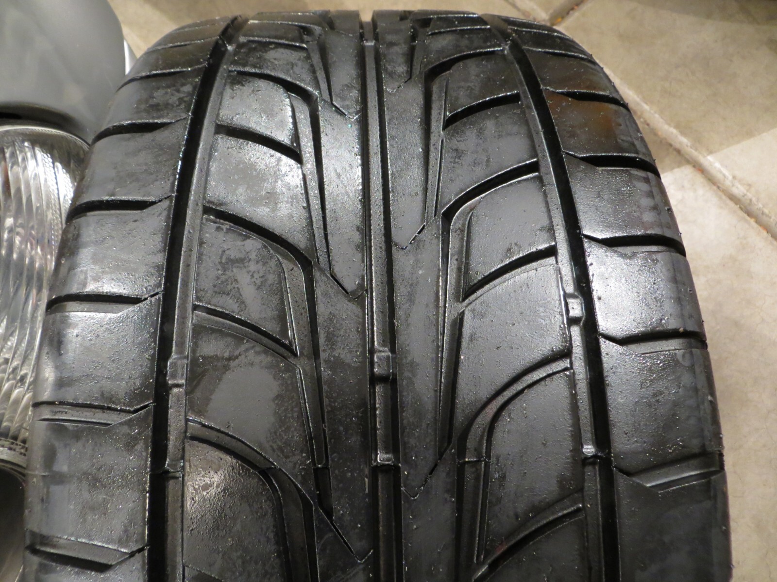 ALMOST NEW 1 ONE FIRESTONE FIREHAWK WIDE OVAL P285/40ZR17 100W 285 40 ...