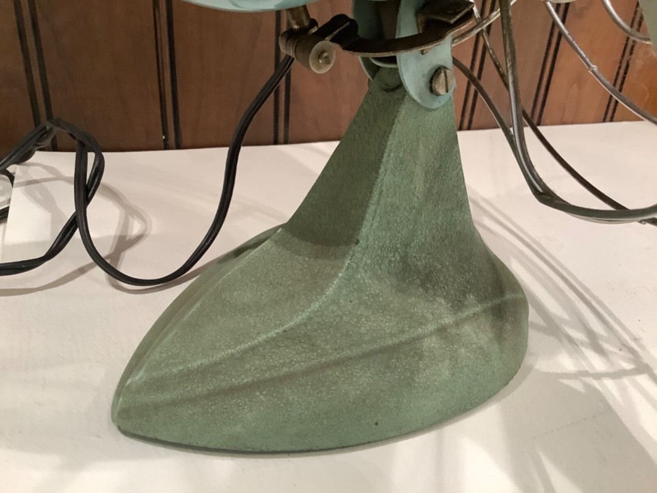Vtg 50's Eskimo model 1005R -60 Black Cast Iron Base Fan Bersted Mfg ...