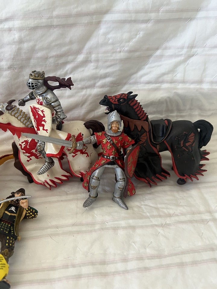 Papo Plastoy Safari Ltd Medieval Dragon Jousting Knight Horses LOT of ...