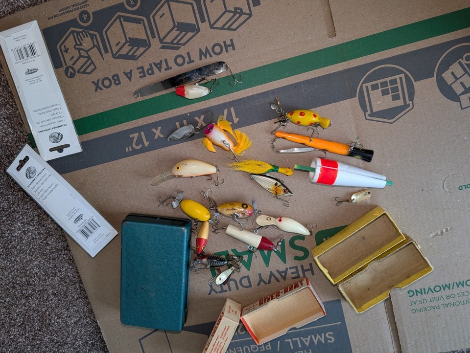 Vintage fishing lure Lot Lures Heddon & More Vintage Tackle Lure Boxes ...