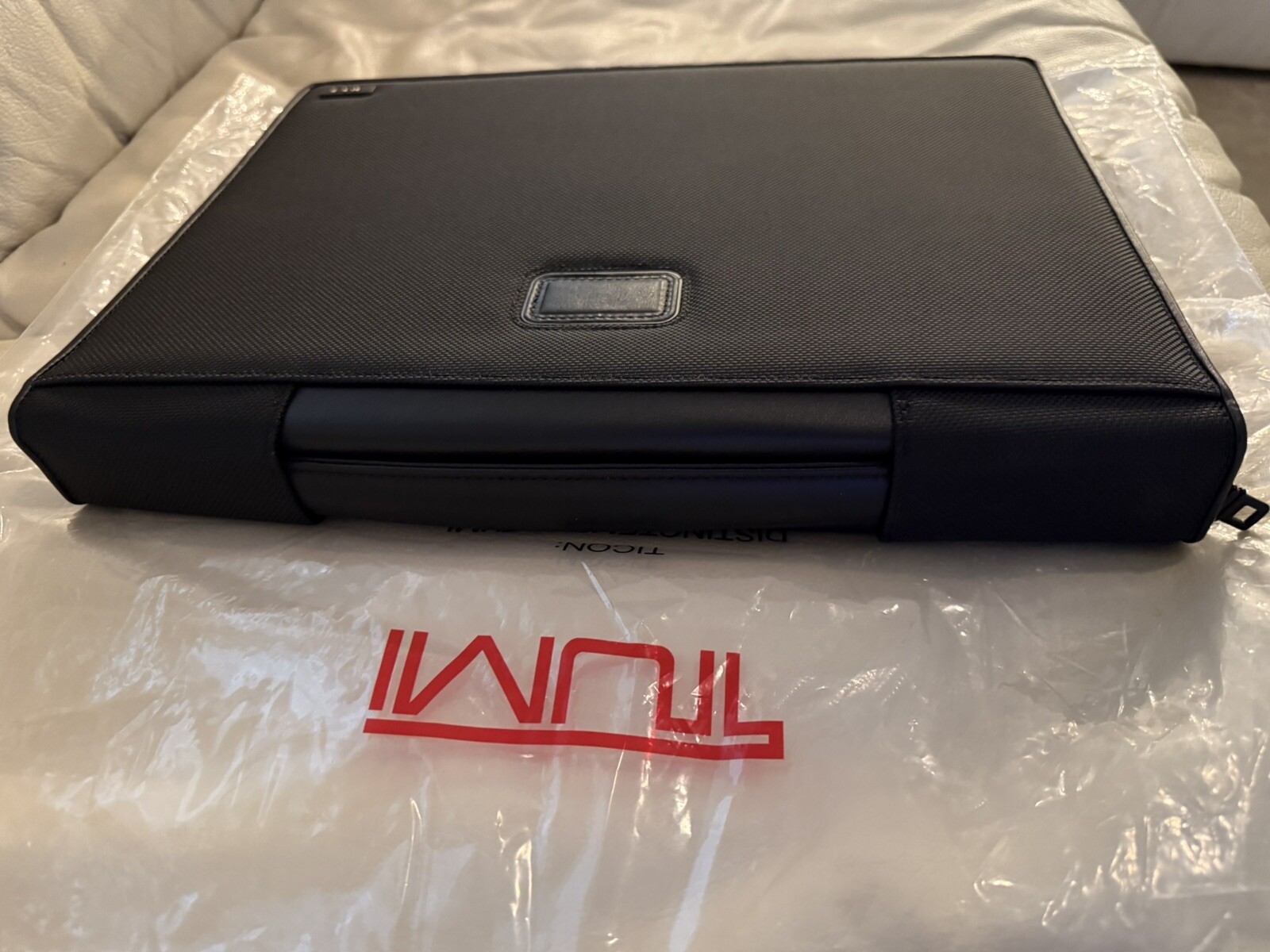 Tumi Mobile Accessory - Ballistic Notepad Portfolio And iPad 5th In A+ ...