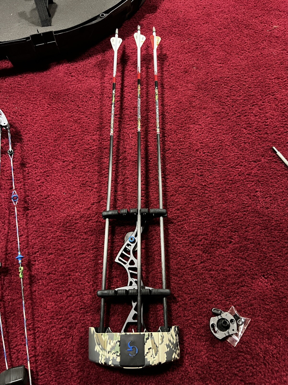 Prime Shift Compound Bow (Ready To Hunt). Comes With Everything Needed ...