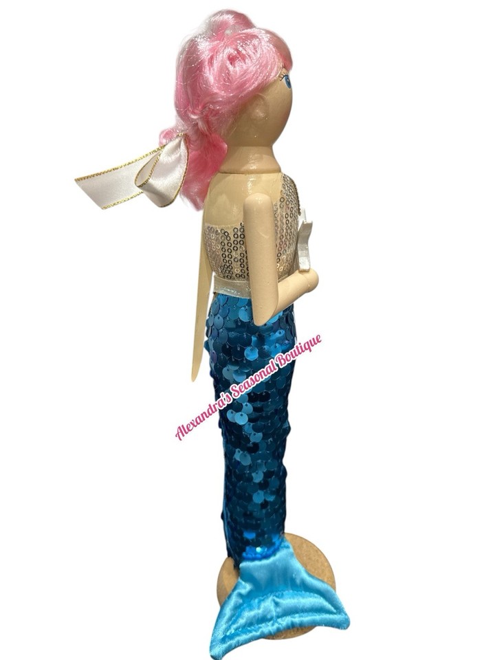Coastal 15“ Christmas Beach, Mermaid Nutcracker Sequins Fins Oyster ...
