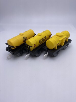 F211 Trackmaster Thomas Diesel Oil Sodor Fuel Tanker Cars Lot X 3 | eBay