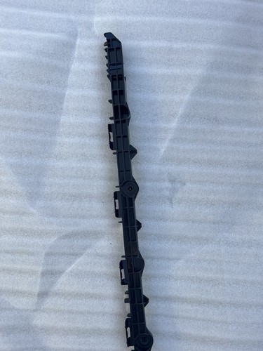 TOYOTA GENUINE OEM 52575-06090 RETAINER, REAR BUMPER SIDE, RIGHT SIDE ...