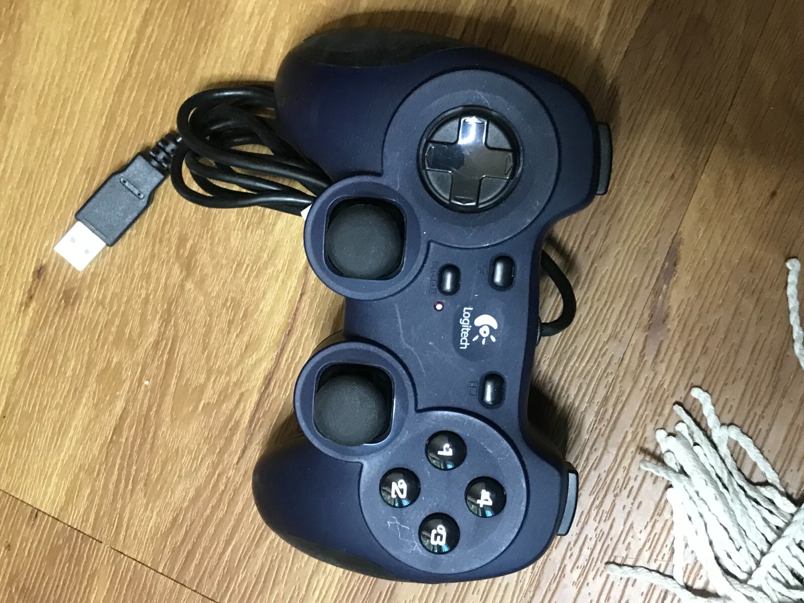 Logitech Dual Action Gamepad USB Game Controller G-UF13A (863247-0010 ...