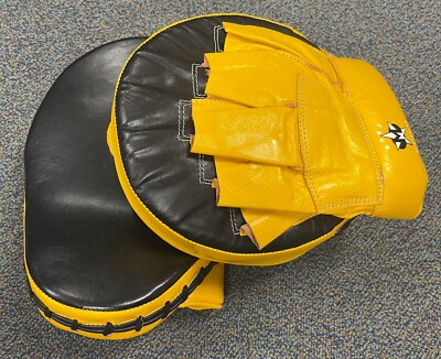 Boxing Curved Focus Pads MMA Training Pads Thai kick Pad | eBay