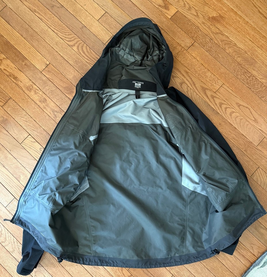 Arc’teryx Beta Lightweight Jacket - Black - Men's Large | eBay