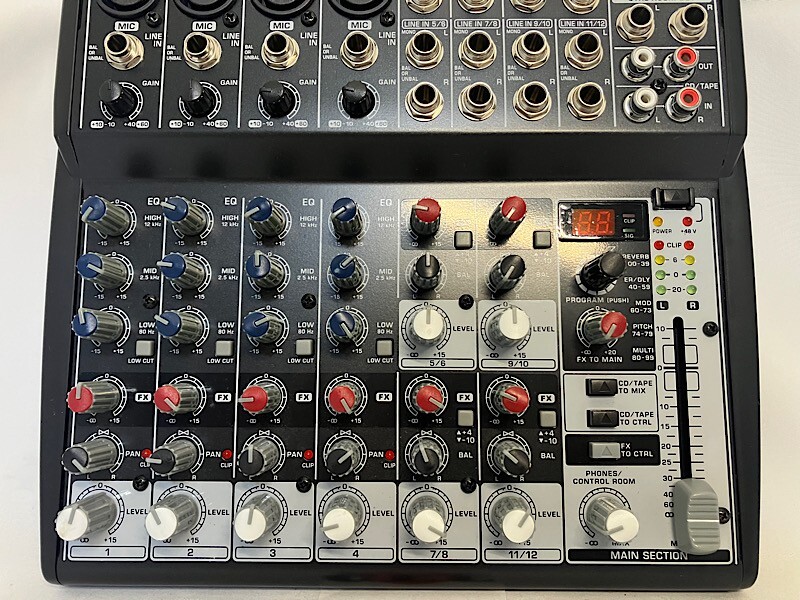 Behringer XENYX 1202FX 12 CH Mixer with Effects | 3-Band Equalizer | 8 ...