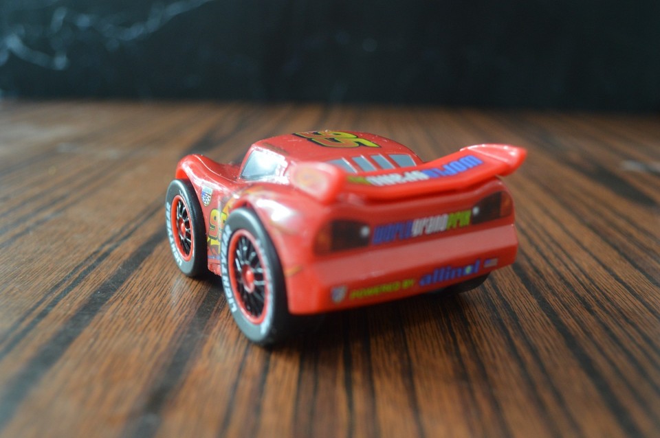 Disney Pixar Cars Lightning McQueen Die-Cast Toy Car Red Mattel | eBay