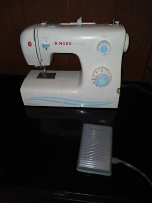 Sewing machine model E99670 | eBay