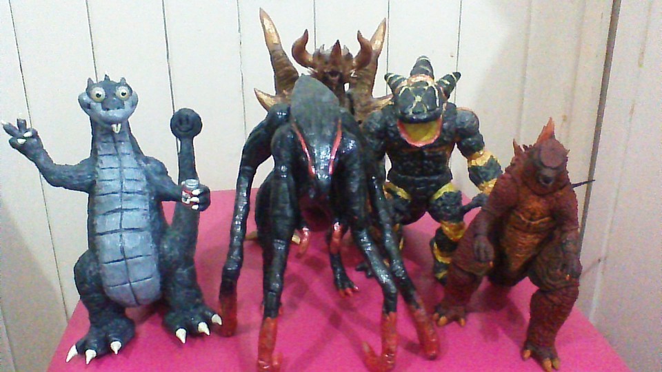 CUSTOM FEMALE MUTO sculpture From Godzilla 2014, please read ...