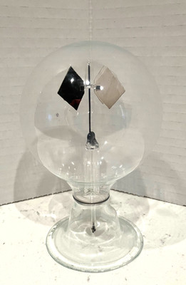 VTG. CLEAR GLASS RADIOMETER SOLAR POWER , SCIENCE EDUCATION, TABLETOP ...