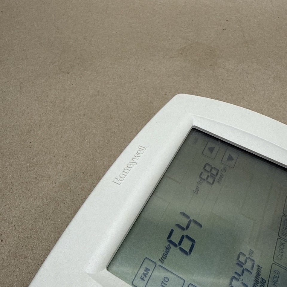 Honeywell TH8320U1008 7-Day VisionPRO 8000 Touchscreen Programmable ...