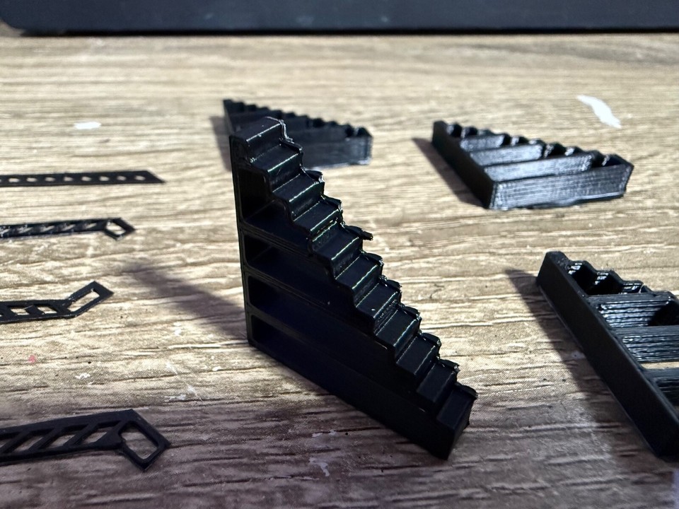 N Scale Stairs and Landing with Railing - Twelve steps 1 inch tall - 4 ...