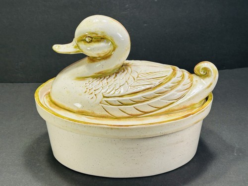 Large White Ceramic Casserole Dish Duck Shape Lid Oval Storage 10.25x7 ...