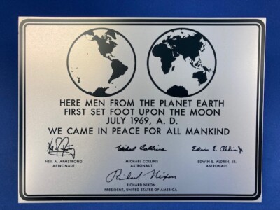 APOLLO 11 REPLICA METAL MOON PLAQUE NEIL ARMSTRONG BUZZ ALDRIN MICHAEL ...