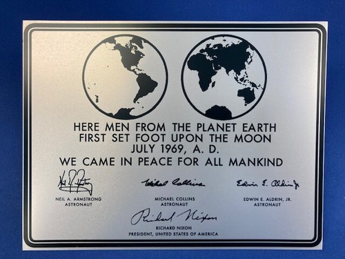 APOLLO 11 REPLICA METAL MOON PLAQUE NEIL ARMSTRONG BUZZ ALDRIN MICHAEL ...