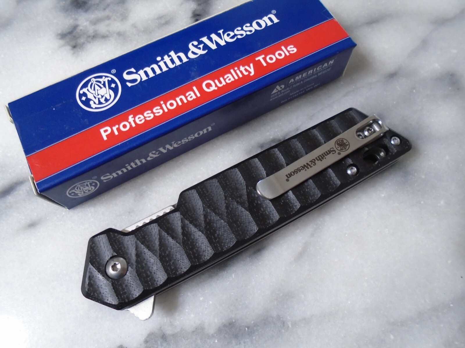 Smith & Wesson Assisted Open Cleaver Razel Pocket Knife Folder 24/7 ...