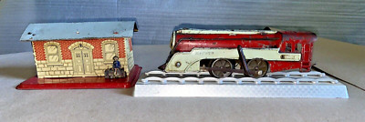 HAFNER PRE-WAR WIND-UP #1010 TRAIN ENGINE & GLEN ELLYN TRAIN STATION ...