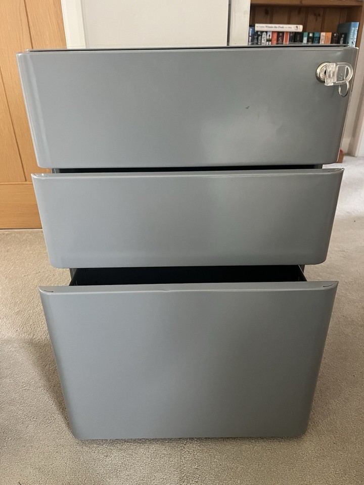 Grey Steel Mobile Under Desk Pedestal 3 Drawer Commercial Office ...