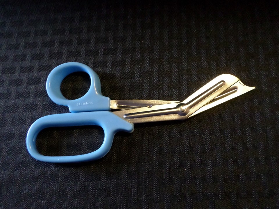 Laboratory 7 1/4” Stainless Steel Autoclavable Scissors EMT Utility ...